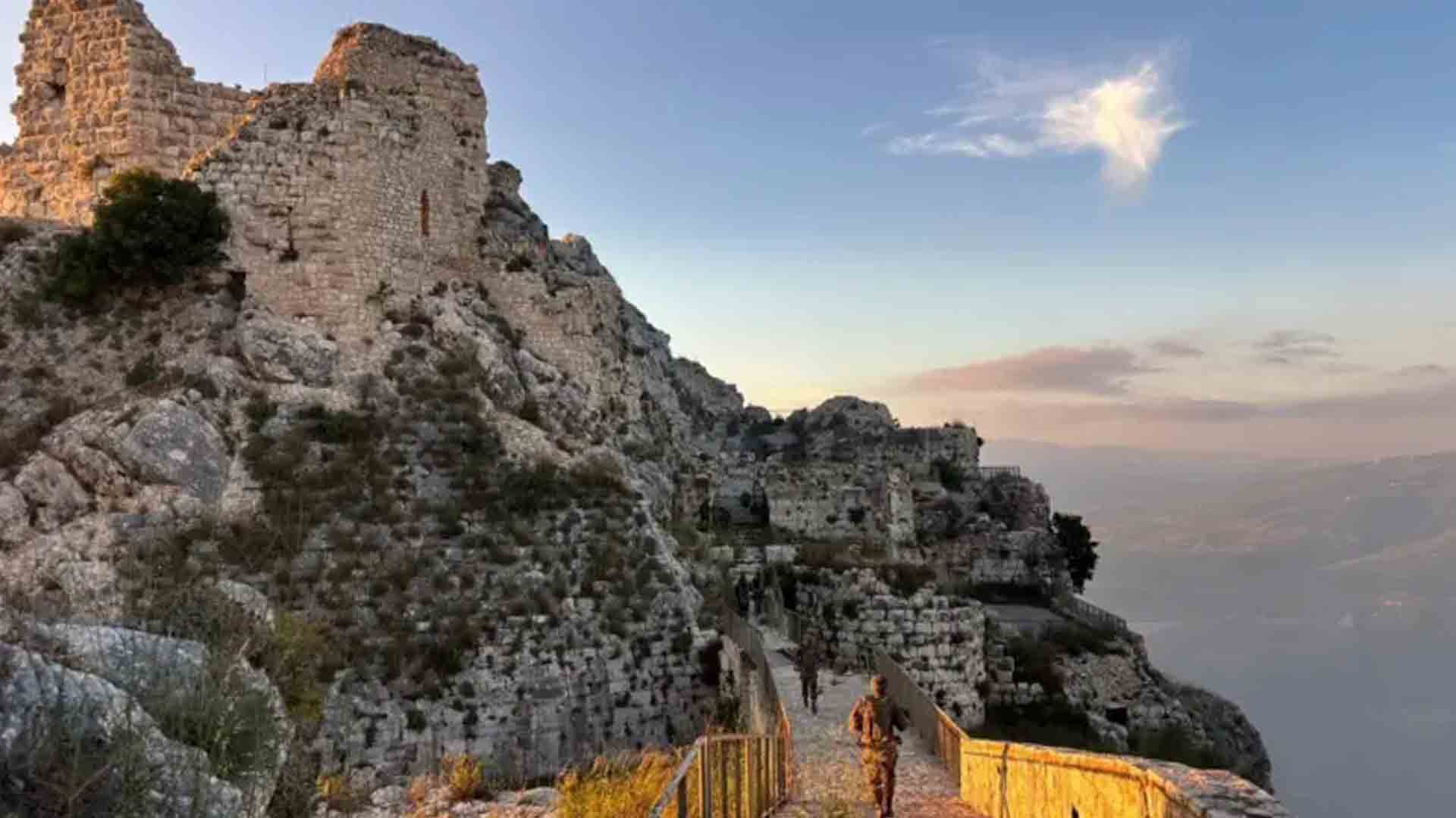 الجيش الإسرائيلي يحتل قلعة الشقيف ويتقدم نحو النبطية.. وفرنسا تلجأ إلى ...